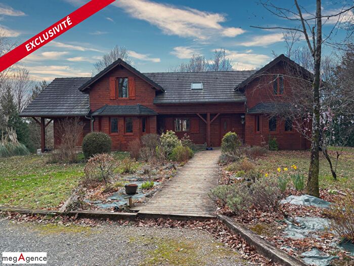 Maison à vendre - Saint-Clément - 7 pièces - 5 chambres