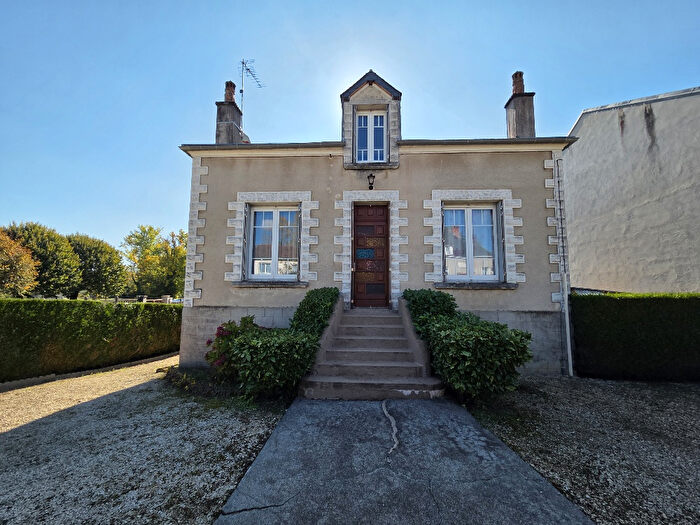 Maison à vendre - Excideuil - 5 pièces - 2 chambres