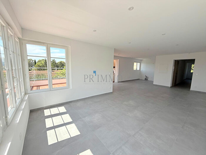 Appartement 5 pièces à vendre - Saint-Raphaël