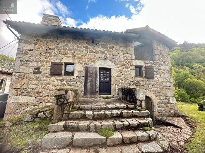 Maison 6 pièces à vendre à Mézilhac