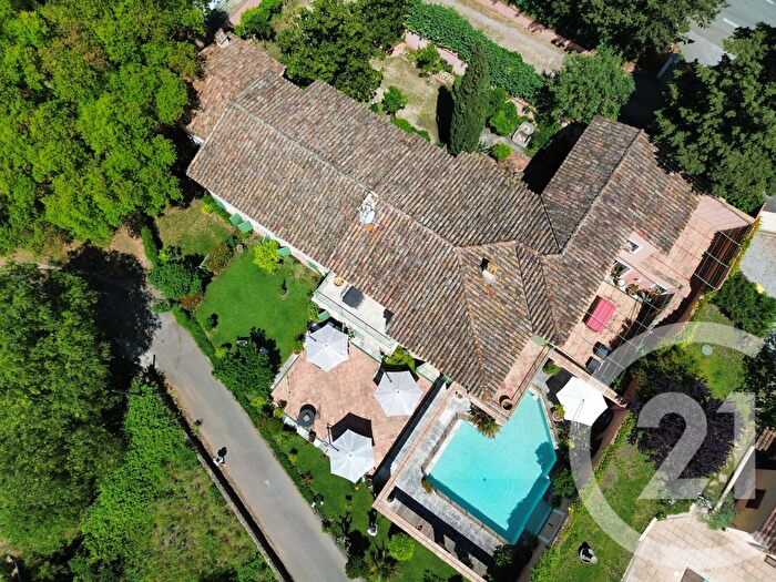 Maison à vendre - Grimaud - 9 pièces - 7 chambres