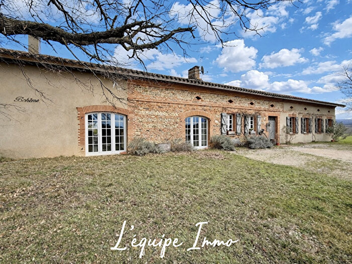 Maison à vendre - Seysses-Savès - 8 pièces - 5 chambres