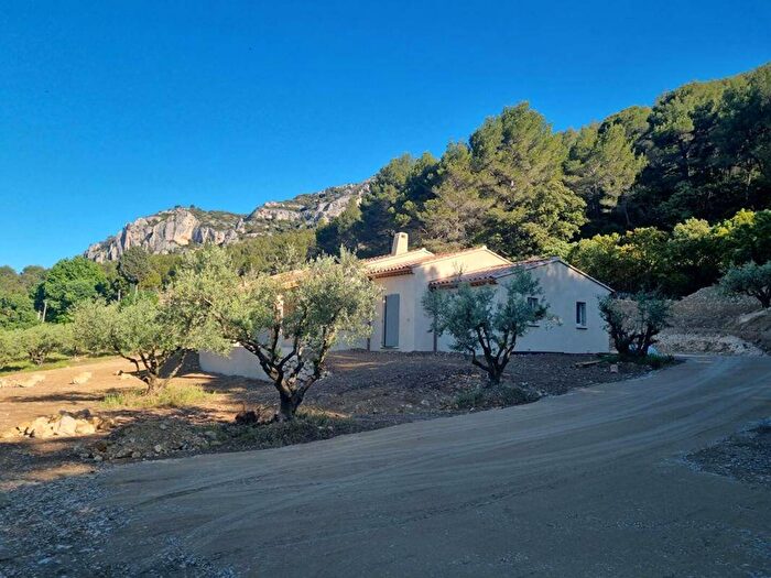 Maison à louer - Mérindol - 4 pièces - 3 chambres