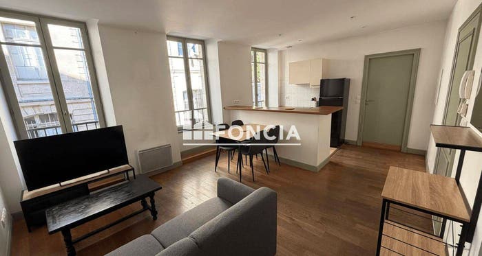 Appartement 3 pièces à Centre ville, Bordeaux, à louer
