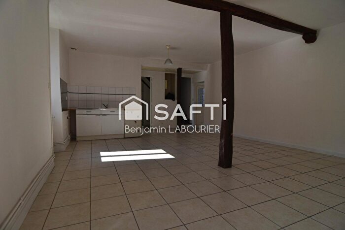 Saint-Florentin : Appartement 2 pièces à louer