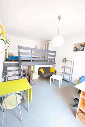 Appartement à louer - Bel Air, Dijon - 1 pièce
