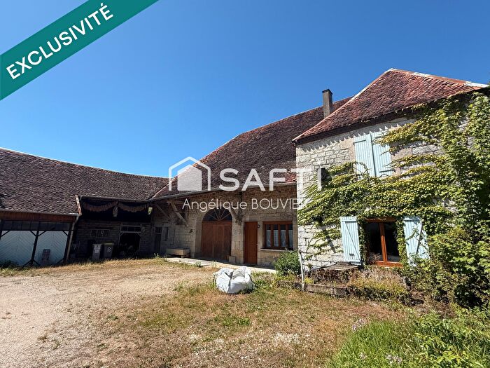 Maison à vendre - Mont-sous-Vaudrey - 6 pièces - 4 chambres
