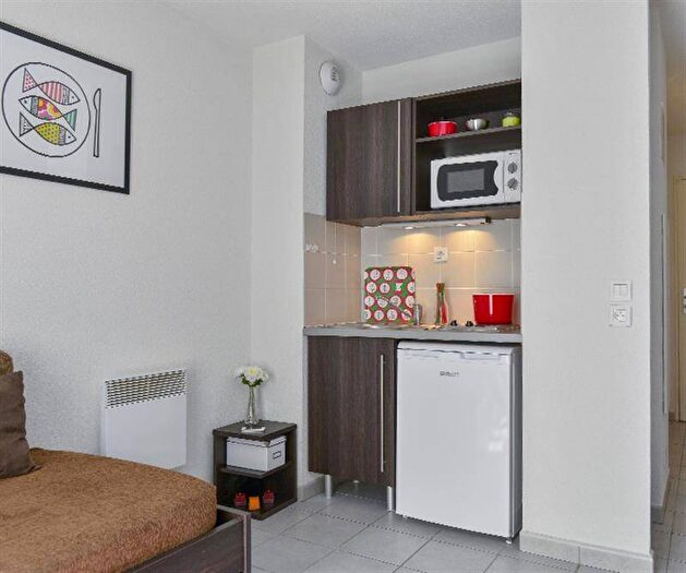 Appartement 1 pièce à Champ de Mars, Toulon, à louer
