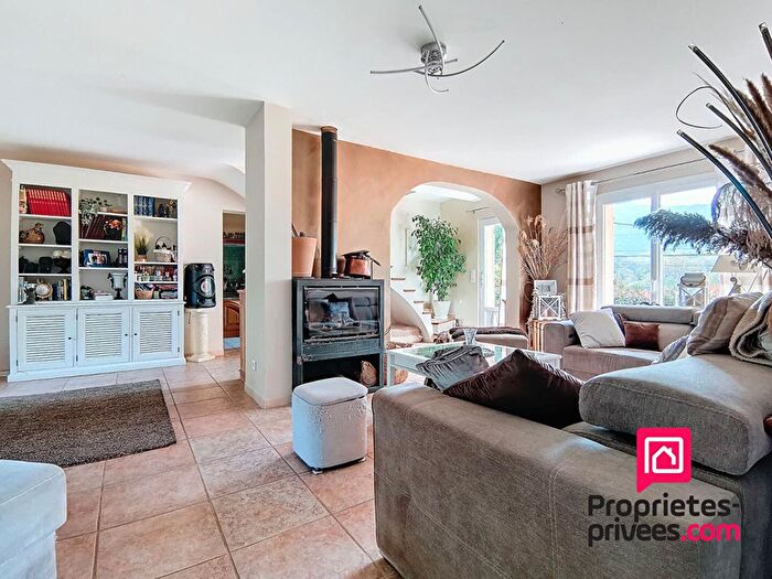 Maison à vendre - Rougiers - 6 pièces - 4 chambres