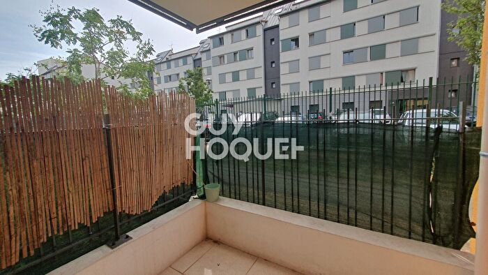 Appartement à vendre - Vénissieux, Joliot Curie - 2 pièces - 1 chambre