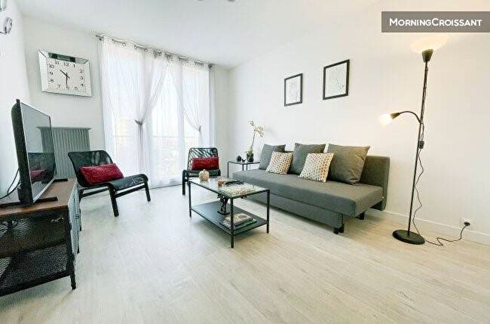 Appartement à louer - Croix Rouge-Portail-Rouge Sémard, Saint-Martin-dHères - 1 pièce - 3 chambres