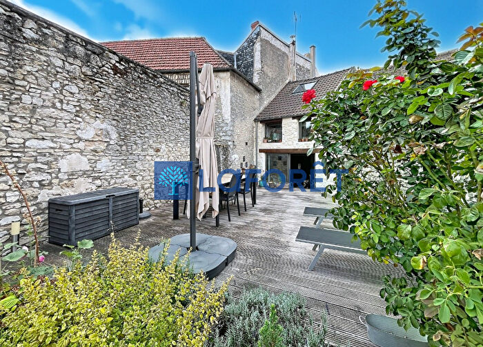Maison 4 pièces à vendre à Montainville