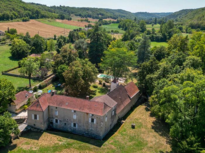 Maison à vendre - Catus - 17 pièces - 9 chambres