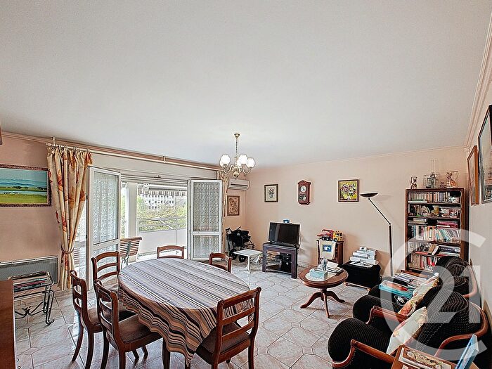 Appartement à vendre - Saint-Denis, République, Gare - 4 pièces - 3 chambres