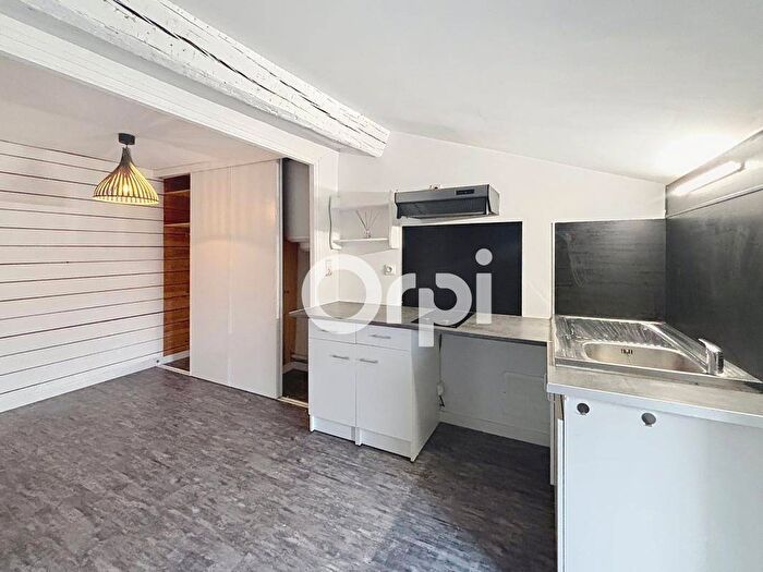 Appartement à louer - Sud, Ille-sur-Têt - 2 pièces - 1 chambre