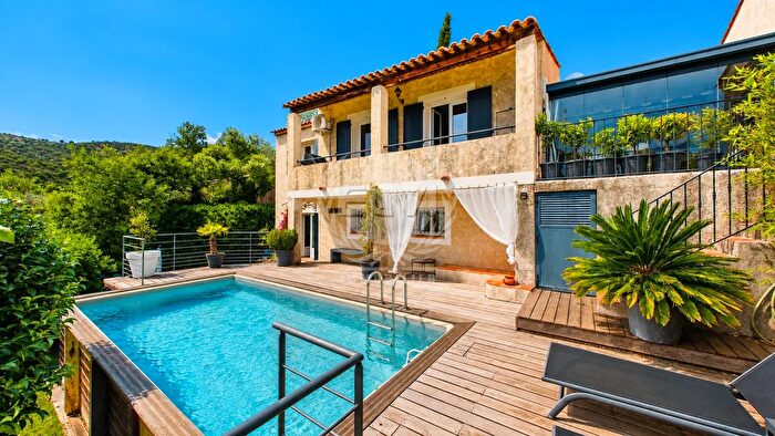 Le Plan-de-la-Tour - Maison 5 pièces à vendre