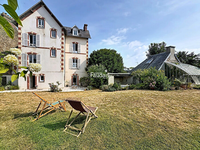 Maison 8 pièces à vendre à Saint-Lô