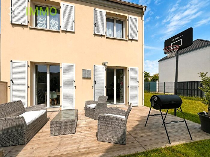 Maison 5 pièces à vendre à Issou