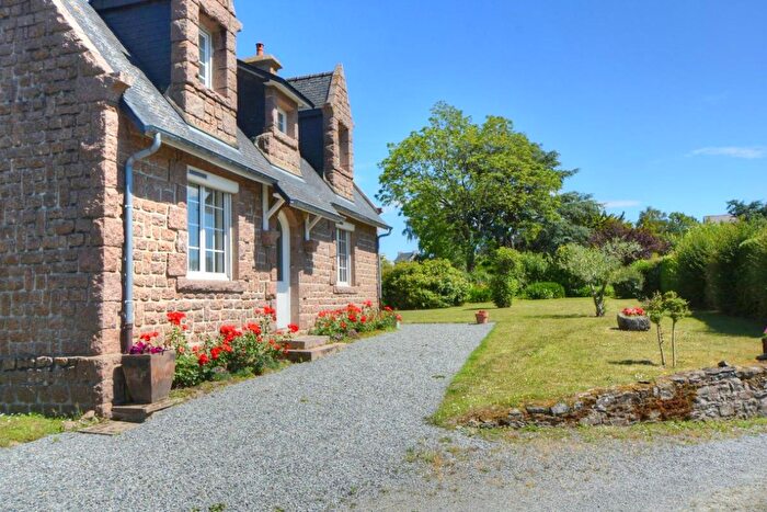 Maison 9 pièces à La Roche-Derrien, à vendre