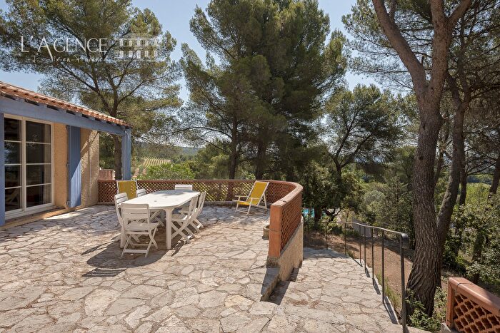 Maison à vendre - Puyloubier - 6 pièces - 4 chambres