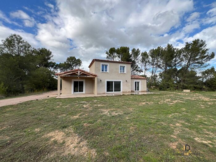 Maison 4 pièces à louer à Meyrargues