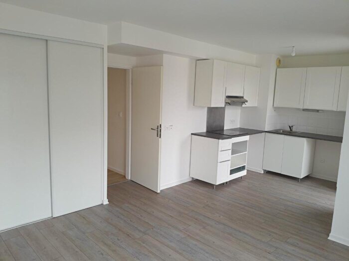 Appartement à louer - Vannes, Nord Est - 3 pièces - 2 chambres
