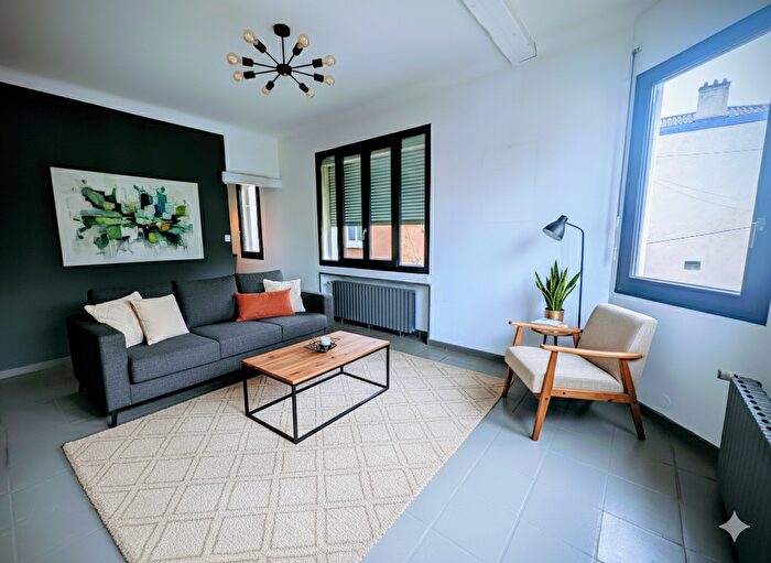 Maison à vendre - Champagne-au-Mont-dOr - 6 pièces - 4 chambres