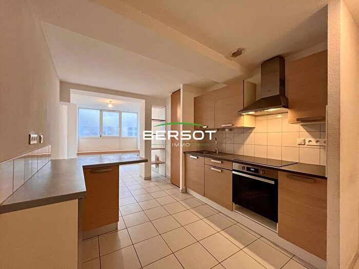 Appartement à louer - Centre, Chapelle des Buis, Besançon - 2 pièces - 1 chambre