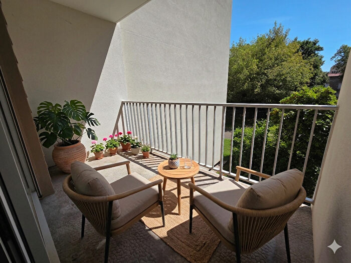 Villeurbanne, Charmettes : Appartement 2 pièces à vendre