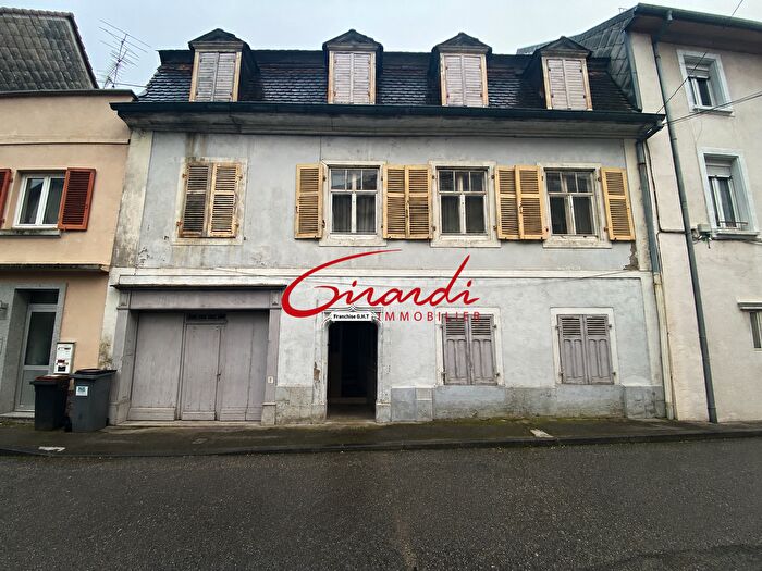Maison 12 pièces à Cernay, à vendre