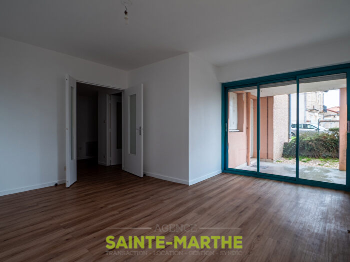 Appartement à louer - Niort, Centre-ville - 3 pièces - 2 chambres