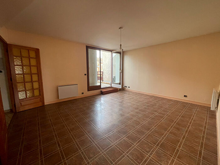 Appartement à vendre - Coulommiers, Centre-ville - 2 pièces - 1 chambre