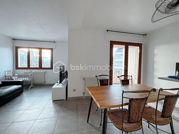 Appartement à vendre - Rumilly, Centre-ville - 3 pièces - 2 chambres