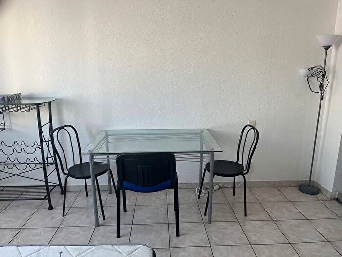 Centre Ville, Perpignan - Appartement 1 pièce à louer
