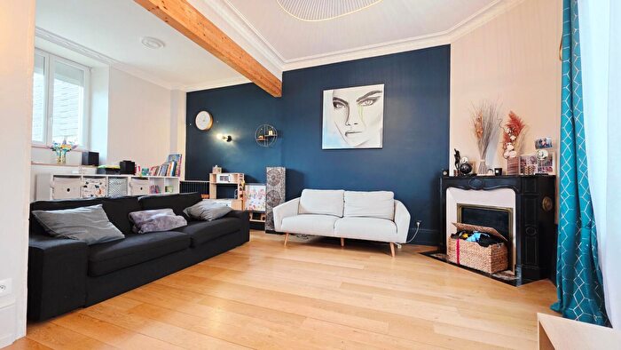 Bourges, Centre-ville, Charlet, Lahitolle, Pignoux, Sembat : Maison 8 pièces à vendre