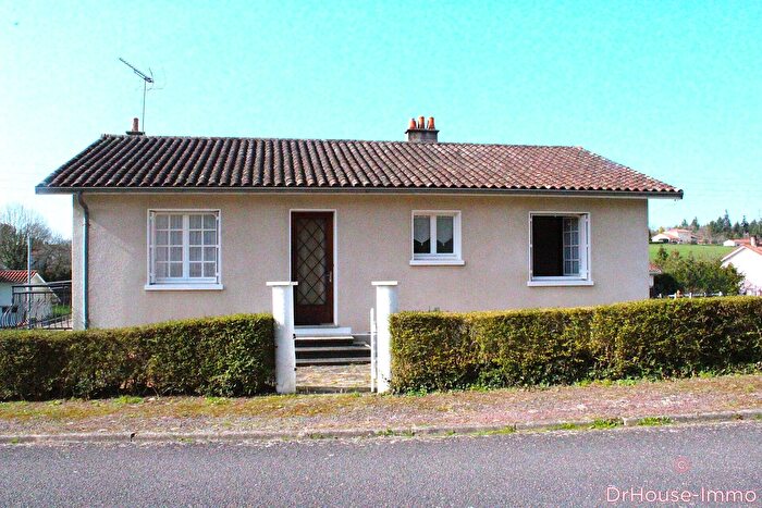Maison 5 pièces à vendre à Chabanais