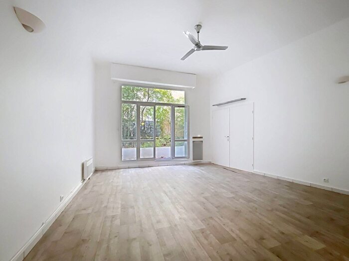 Appartement à louer - Belleville, Paris ème arrondissement - 1 pièce