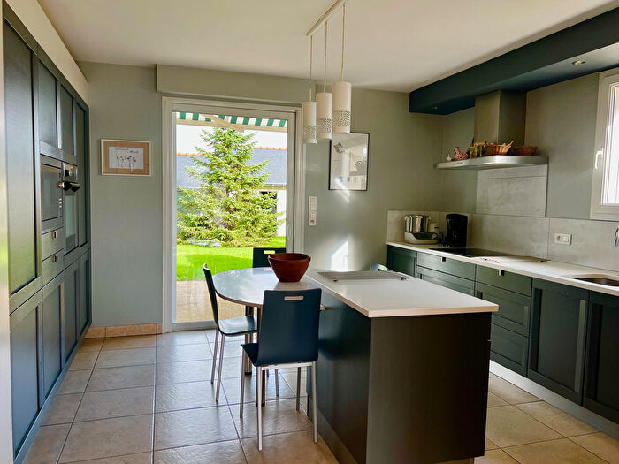 Maison à vendre - Saint-Barthélemy-dAnjou - 8 pièces - 5 chambres