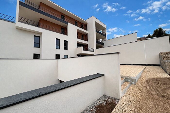 Appartement à louer - Saint-Genest-Lerpt - 3 pièces - 2 chambres