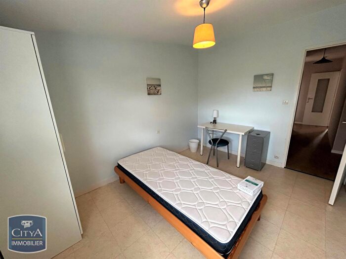 Appartement à louer - Cholet, Notre Dame - 1 pièce
