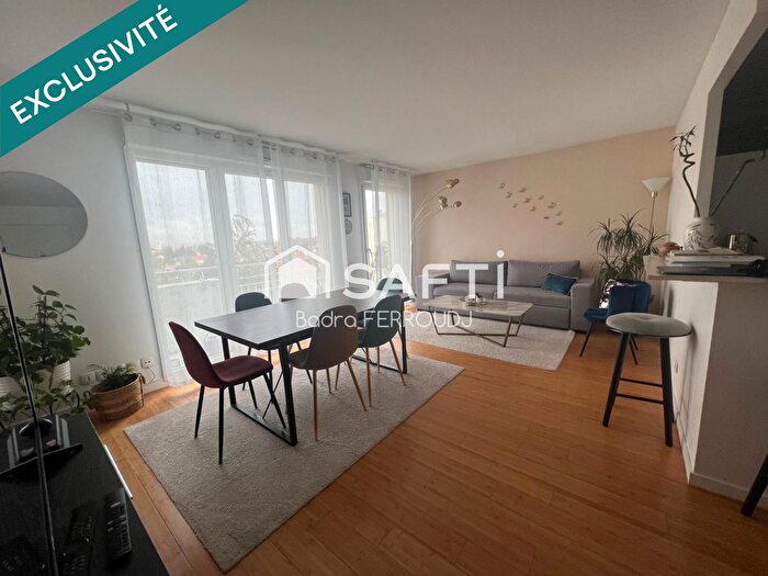 Appartement à vendre - Bobigny, Pierre Sémard - 3 pièces - 2 chambres
