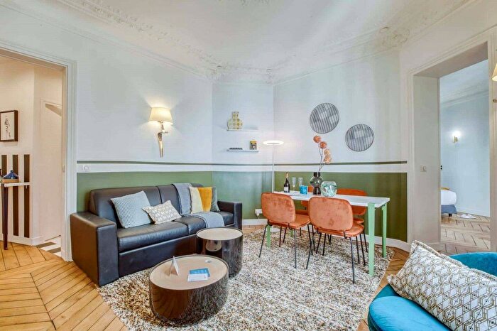 Appartement à louer - Saint Vincent de Paul-Lariboisière, Paris ème arrondissement - 4 pièces - 2 chambres