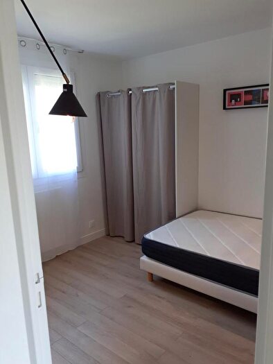 Appartement à louer - Montigny-le-Bretonneux, Le Pas du Lac - 1 pièce - 1 chambre