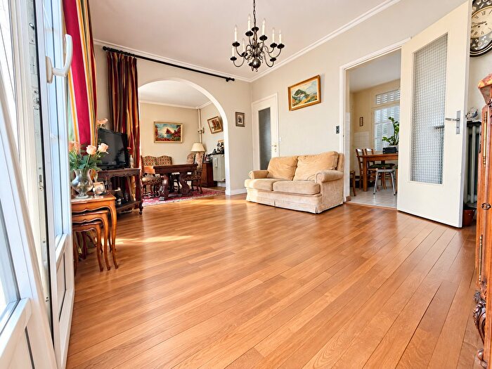 Maison 5 pièces à Tours, Febvotte, à vendre