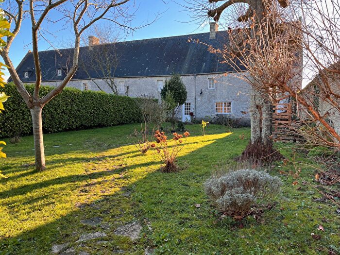 Maison à louer - Longues-sur-Mer - 3 pièces - 2 chambres