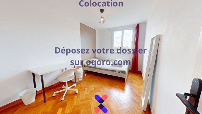 Appartement à louer - Croix Luizet, Villeurbanne - 4 pièces - 3 chambres