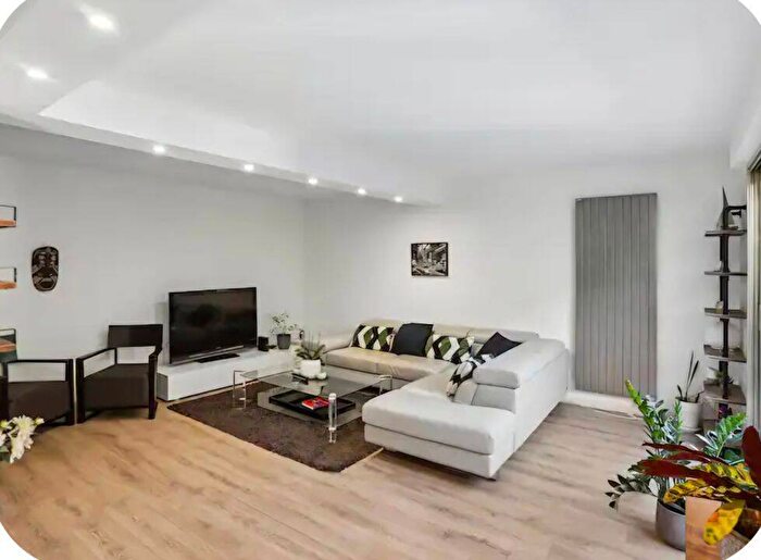 Appartement 4 pièces à louer à Croix Rousse Centre, Lyon 4ème arrondissement