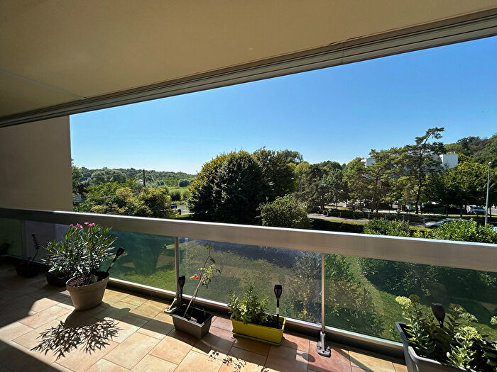 Appartement à vendre - Luisant - 5 pièces - 2 chambres