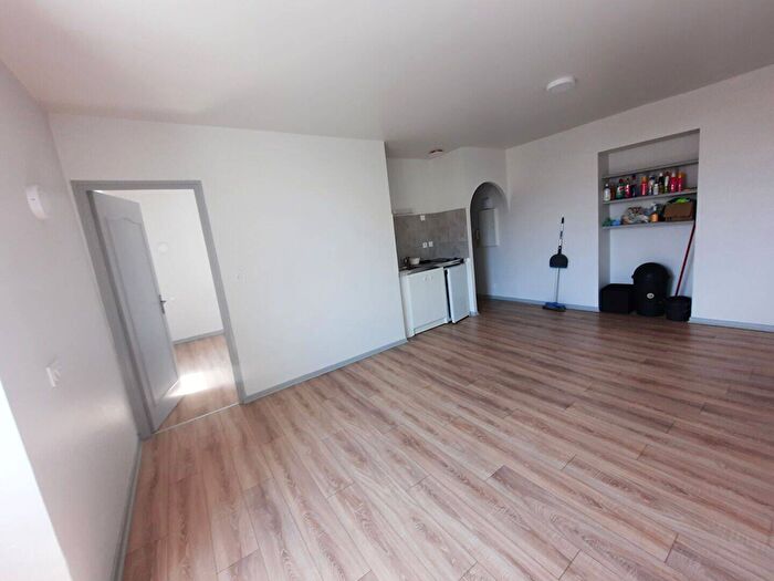 Appartement 2 pièces à Saint Pierre, Pontarlier, à louer