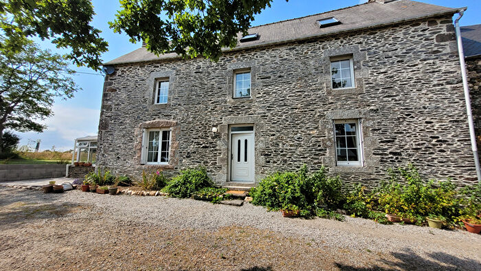 Saint-Mayeux - Maison 6 pièces à vendre